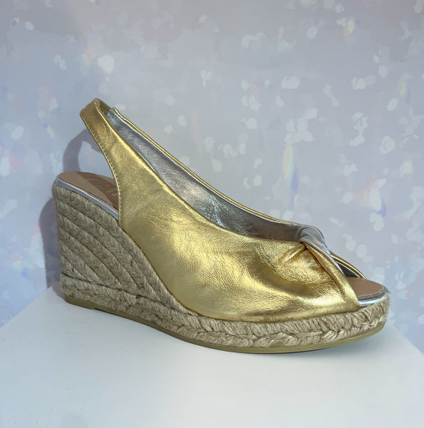 GAIMO CISNE GOLD - Fuchsia Footwear Ltd.